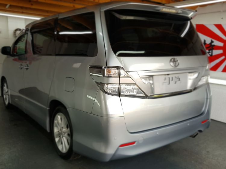 now sold thanks!!!!!Toyota vellfire like the alphard 2.4 automatic in ...